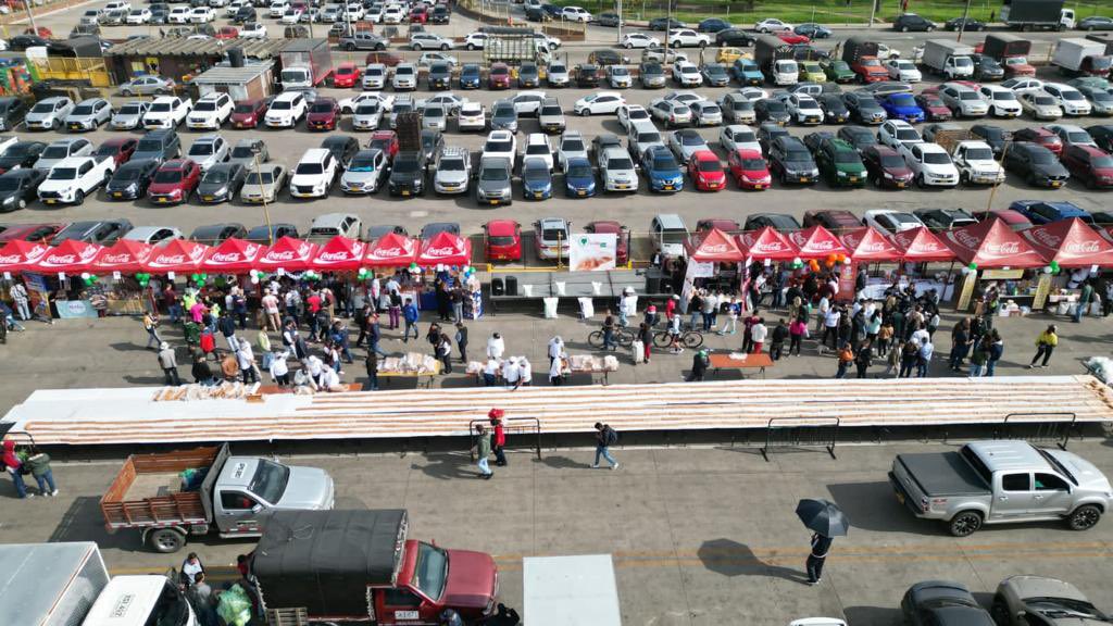 En Colombia se horneó el pan más grande del mundo y rompió el Récord ...